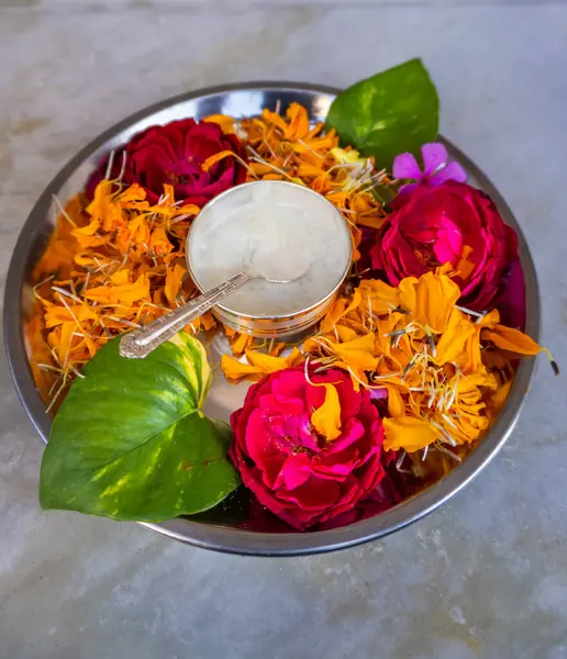 Hindu ritual Stock Photos, Royalty Free Hindu ritual Images | Depositphotos