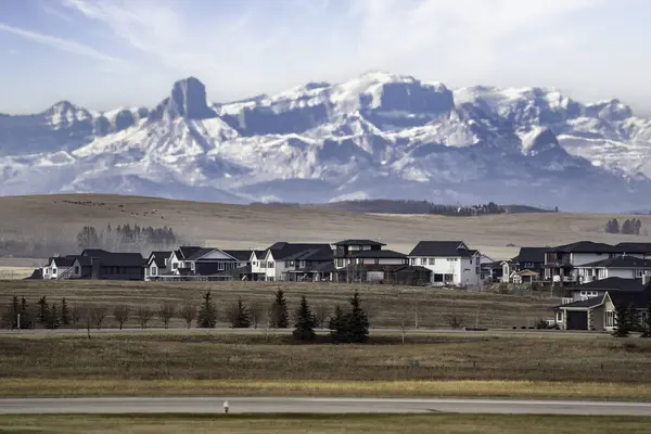 Harmony Alberta Canada, 22 de noviembre de 2023: Nueva comunidad de Harmony con vistas a una ...