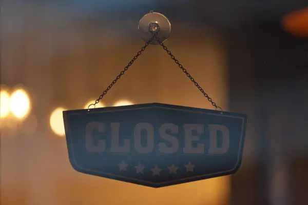 Closed the hanging sign Stock Photos, Royalty Free Closed the hanging ...