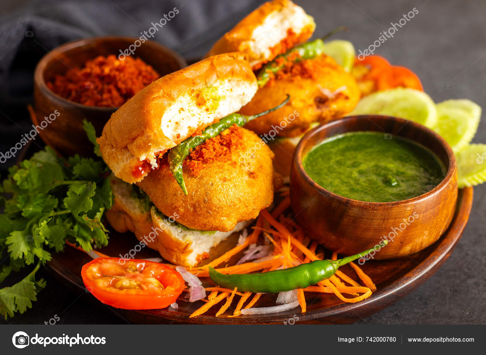 Selective Focus Mumbai's Famous Street Food Delicious Vada Pav ...
