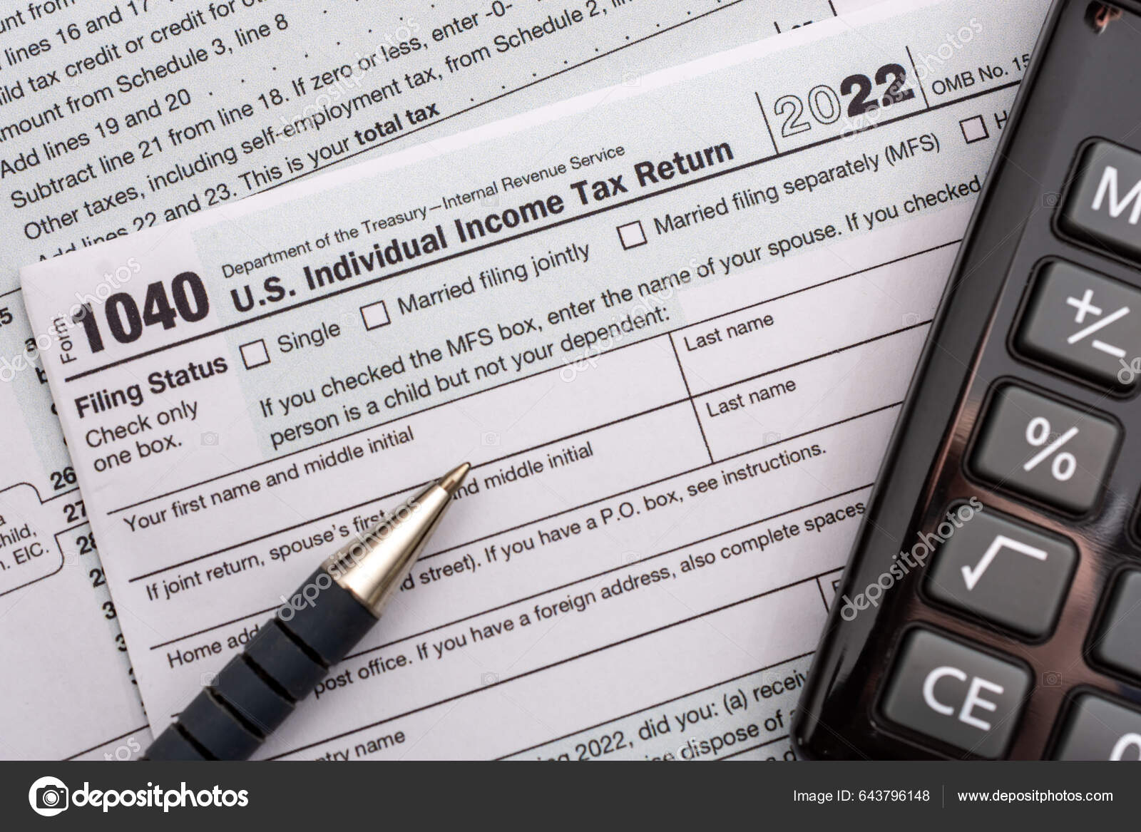 Individual Income Tax Return Document People Have Complete Form 1040 ...