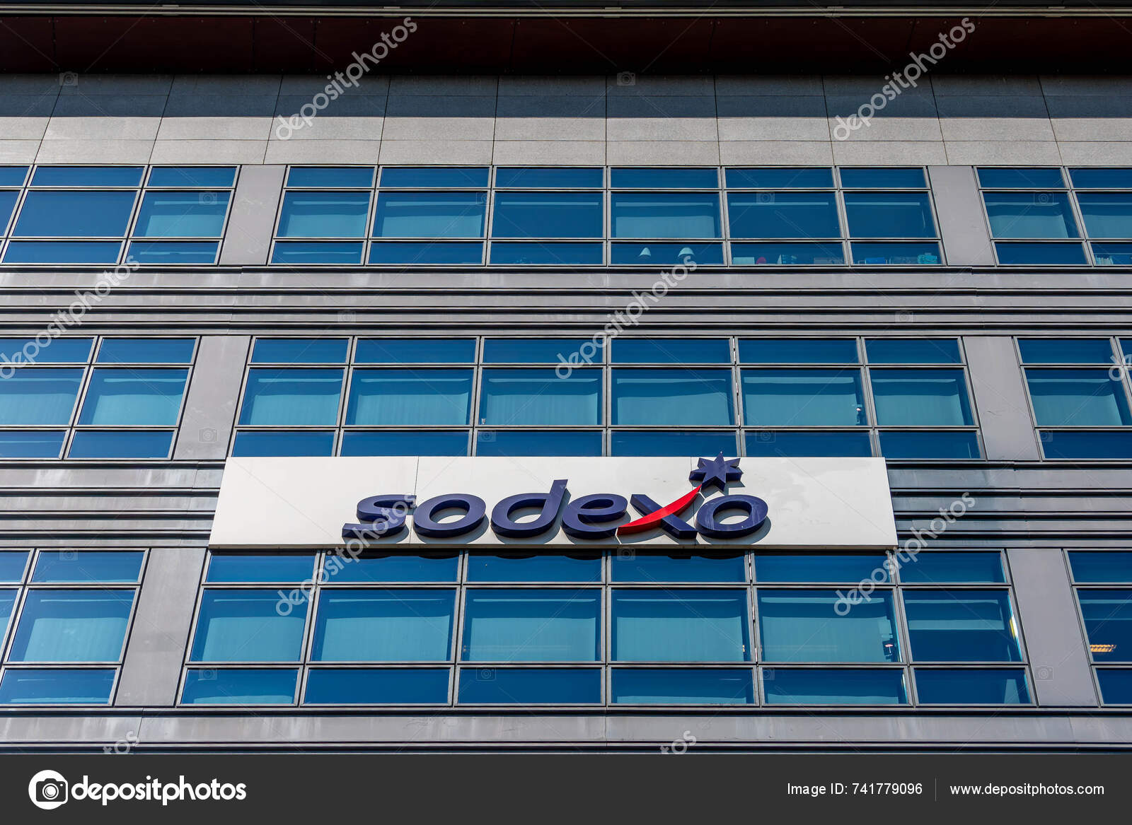Issy Les Moulineaux France August 2024 Sign Logo Building Housing ...