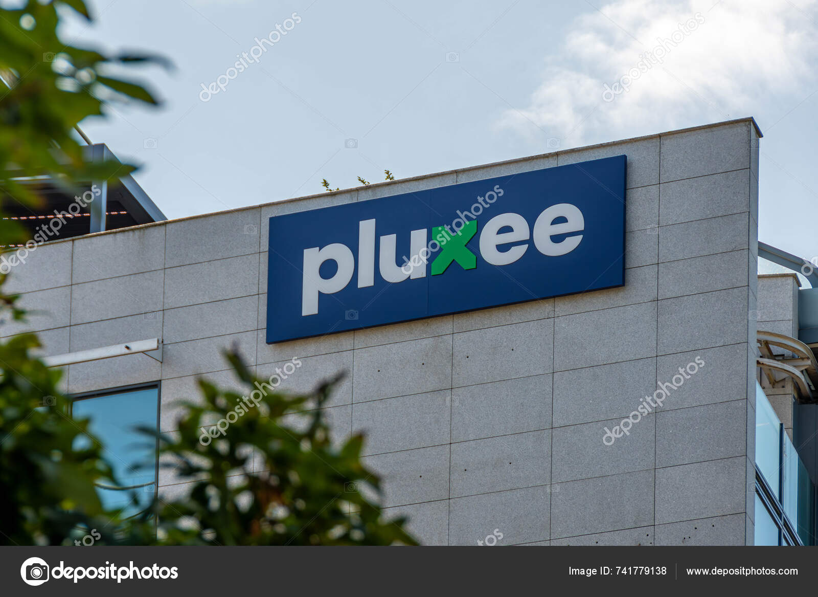 Issy Les Moulineaux France August 2024 Sign Logo Headquarters Pluxee ...