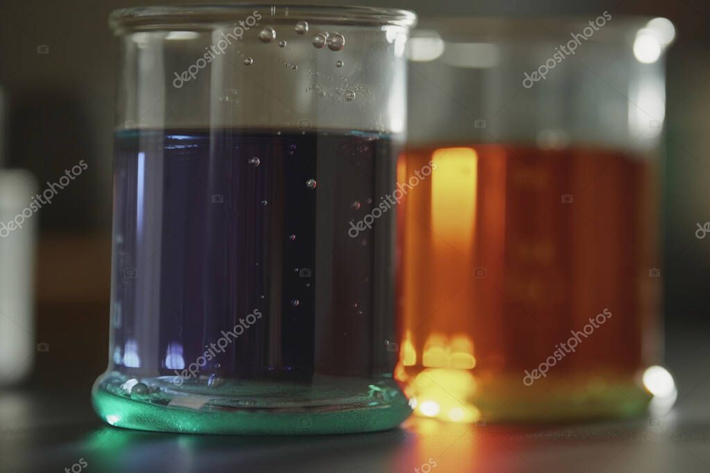 Gráfico 3D vibrante que ilustra el proceso químico de neutralización ...