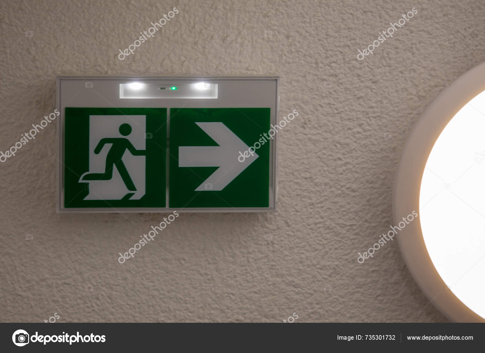 Emergency Exit Sign Green Fire Exit Signage Showing Way Escape — Stock ...