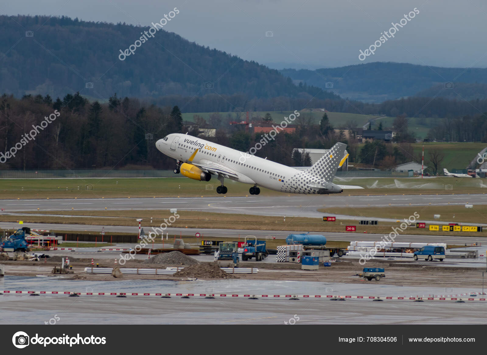 Zurich Switzerland January 2024 Mko Vueling Airbus A320 232 Aircraft ...