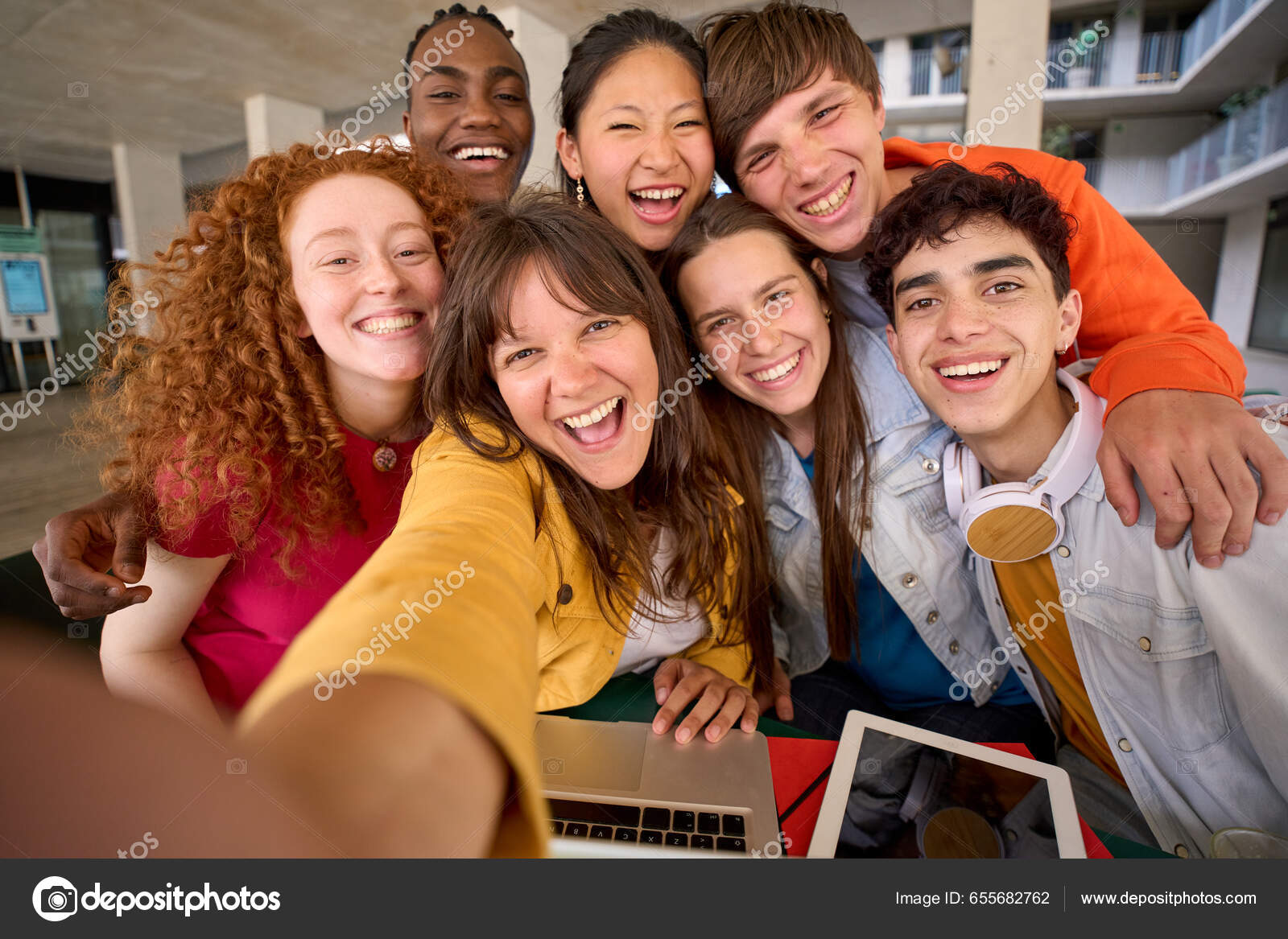 Selfie Mobile Phone Multiracial Cheerful Group Students Gathered Hall ...