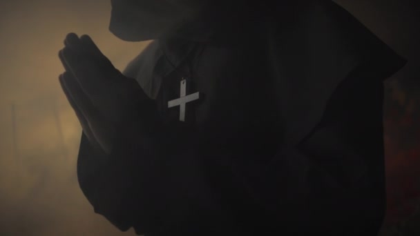 794 Nevoeiro do cemitério Videos, Royalty-free Stock Nevoeiro do ...