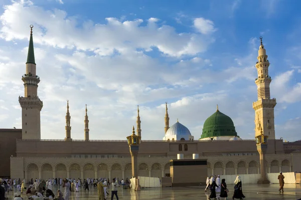 Green dome madinah Stock Photos, Royalty Free Green dome madinah Images ...