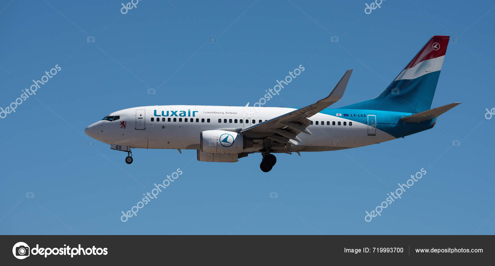 Tenerife España Mayo 2024 Boeing 737 7C9 Luxair Airlines Vuela — Foto editorial de stock ...