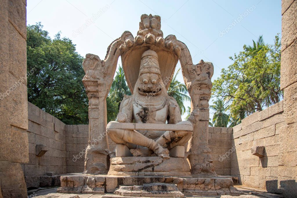 Lakshmi Narasimha o Templo de Ugra Narasimha en Hampi. Hampi, la ...