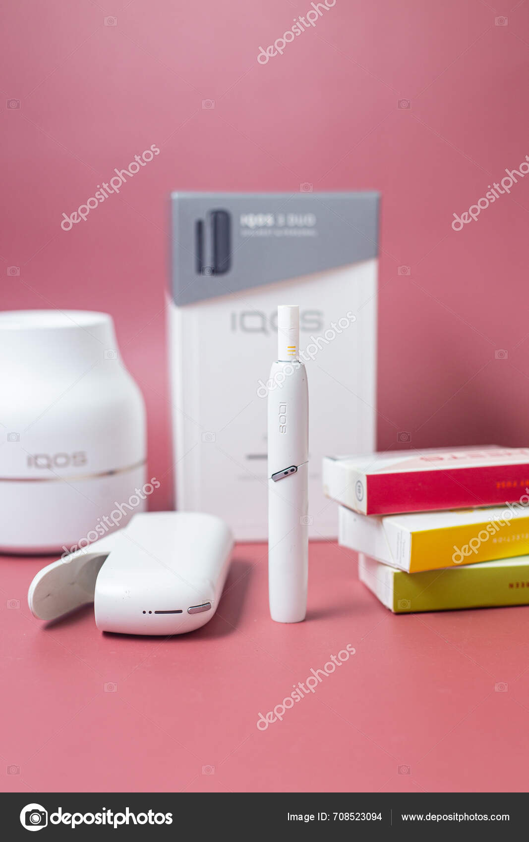 Iqos Duo White Sticks Packs Smoking — Stock Editorial Photo © EvaSV19 ...