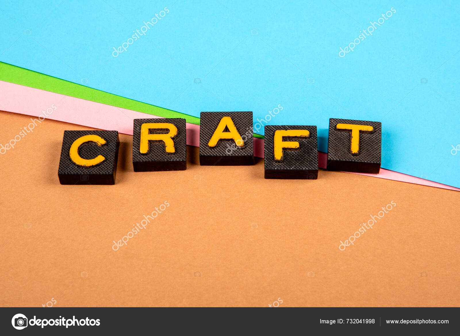 Craft Azulejos Letras Antiguas Sobre Fondo Papel Color — Foto de stock ...