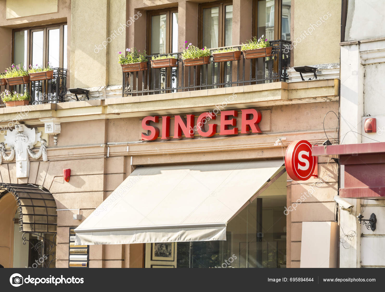 Bucharest Romania Singer Corporation Logo American Consumer Sewing ...