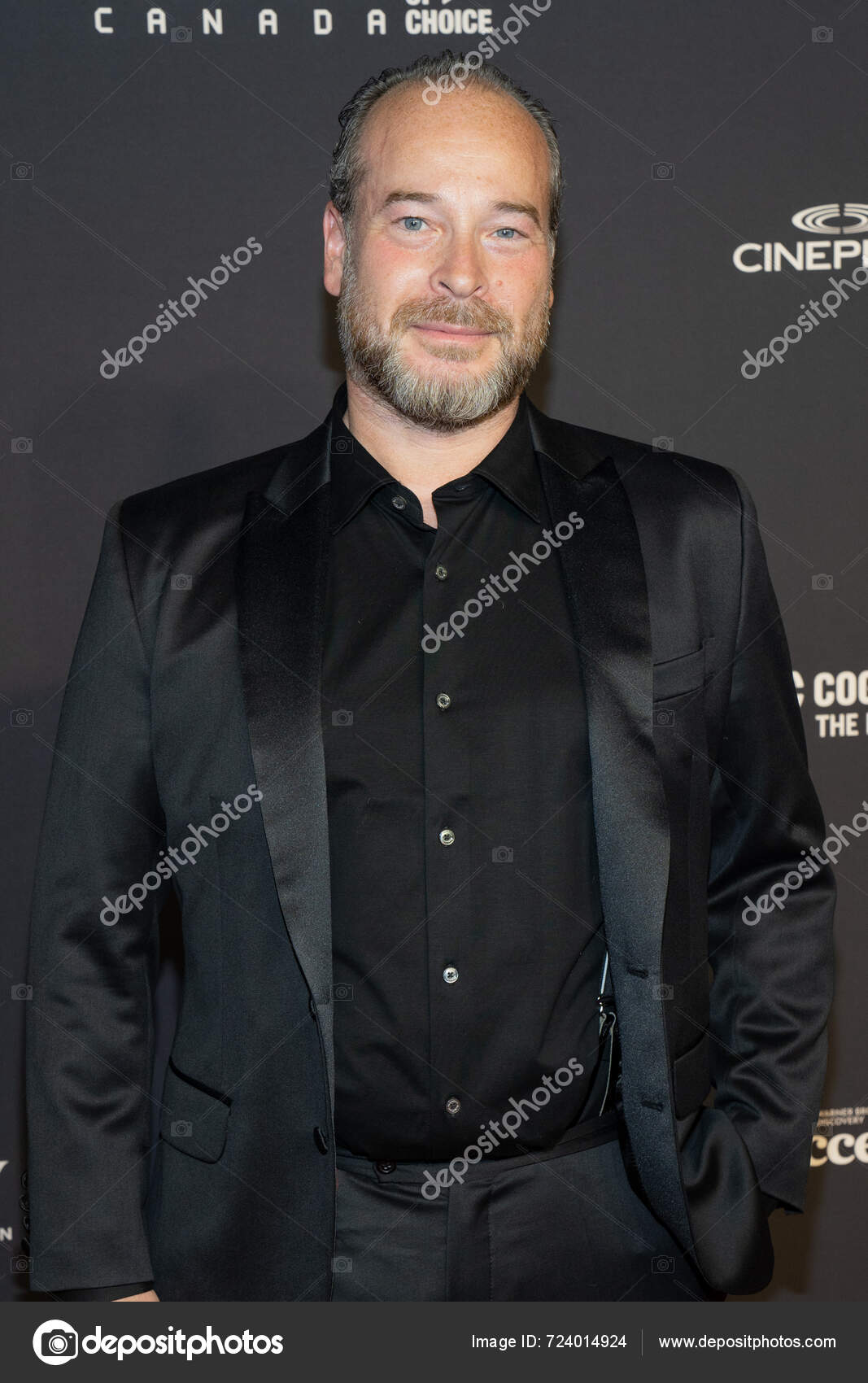 Jonathan Halperin Assiste Aux Prix Écrans Canadiens 2024 Cbc Broadcast ...