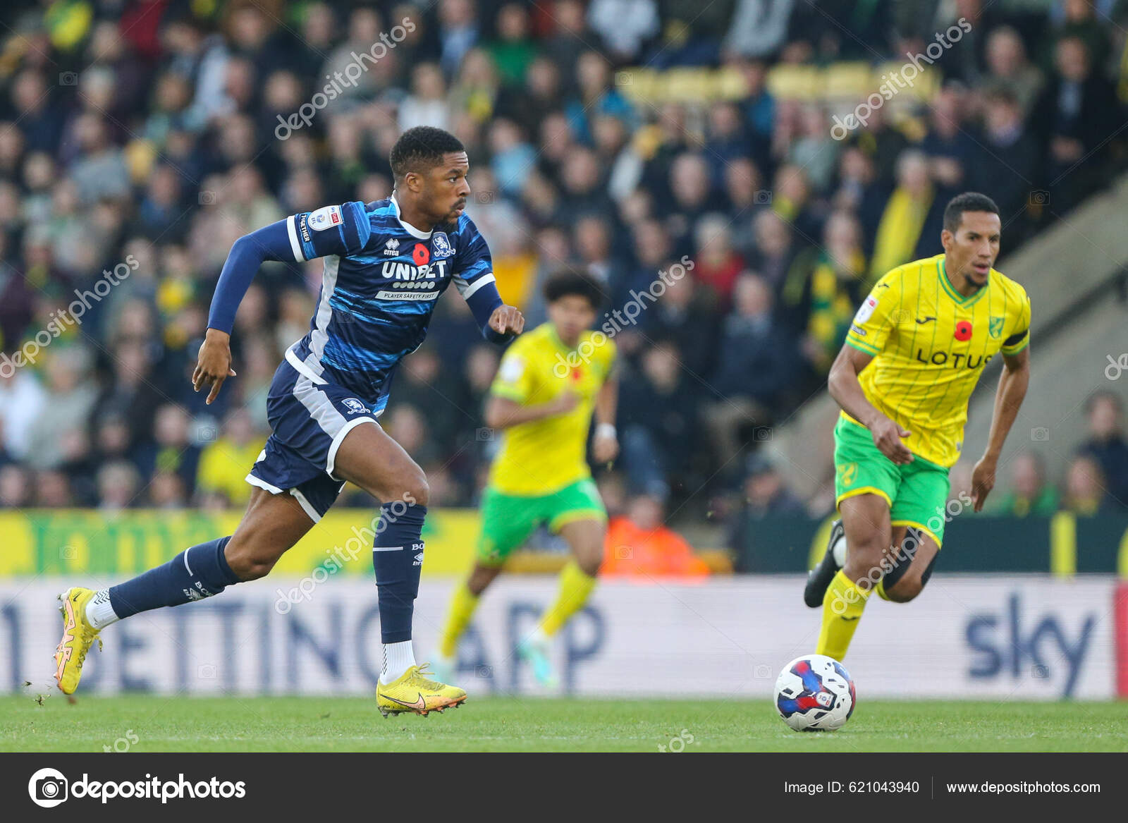 Chuba Akpom Middlesbrough Ball Sky Bet Championship Match Norwich City ...