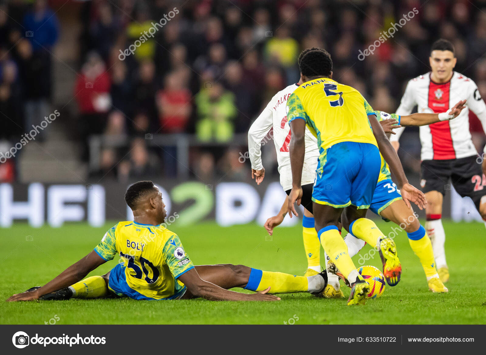 Willy Boly Nottingham Forest Stretches Full Length Win Ball Premier ...
