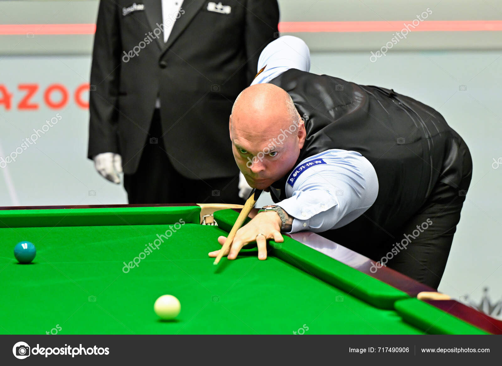 Stuart Bingham Takes Shot Cazoo World Championships 2024 Crucible ...
