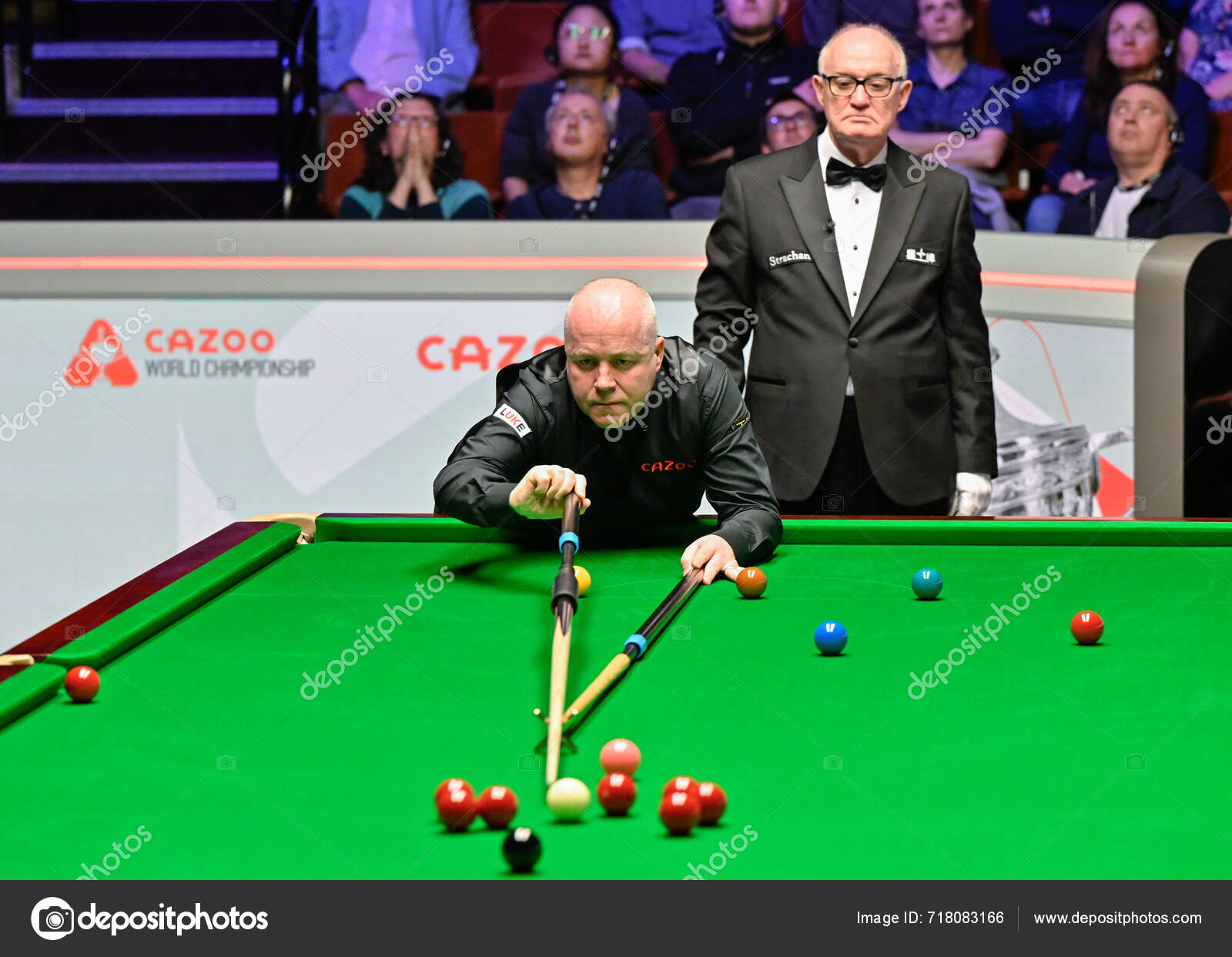 John Higgins Toma Tiro Durante Campeonato Mundial Cazoo 2024 Crucible ...