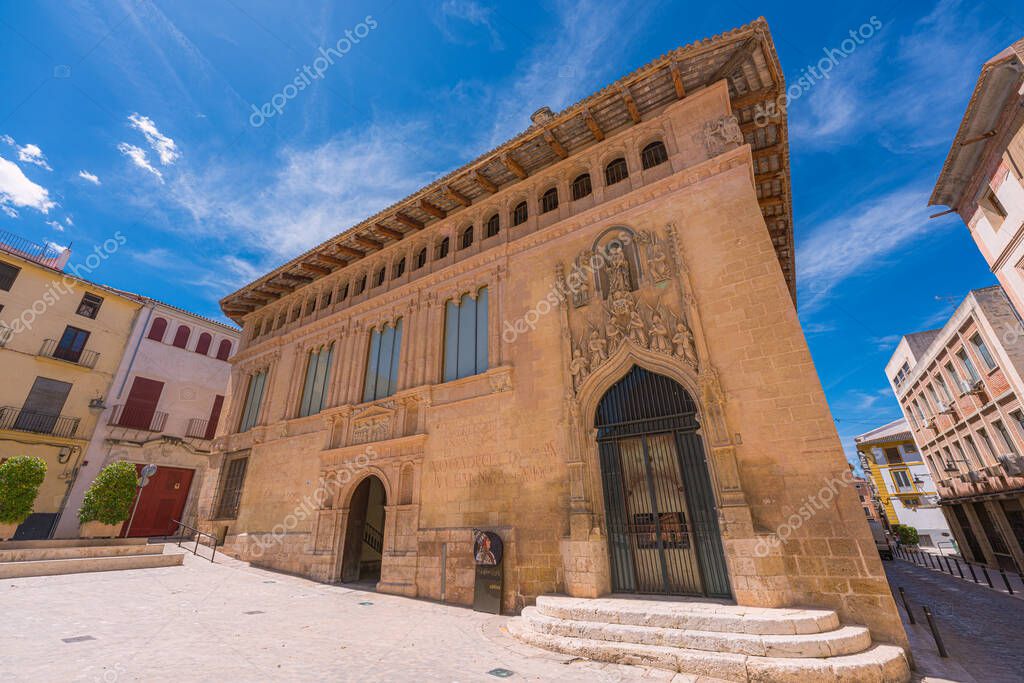 Xtiva España Mayo 2024 Vista Exterior Del Hospital Reial Edificio ...