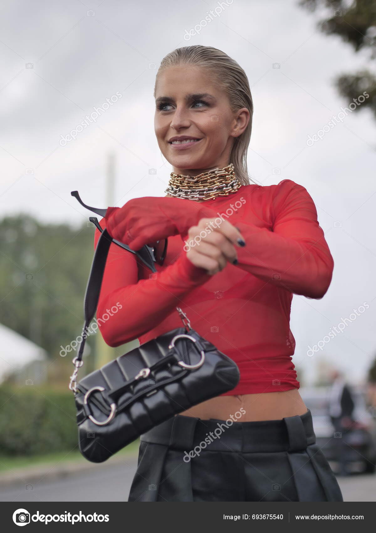 Caroline Daur Milano Moda Haftasında Gucci Defilesinden Sonra ...