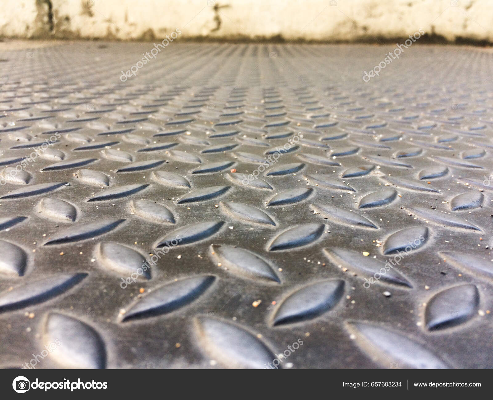 Corridor Made Steel Rubble Dirt Falling Top — Stock Photo © jaraysansed ...