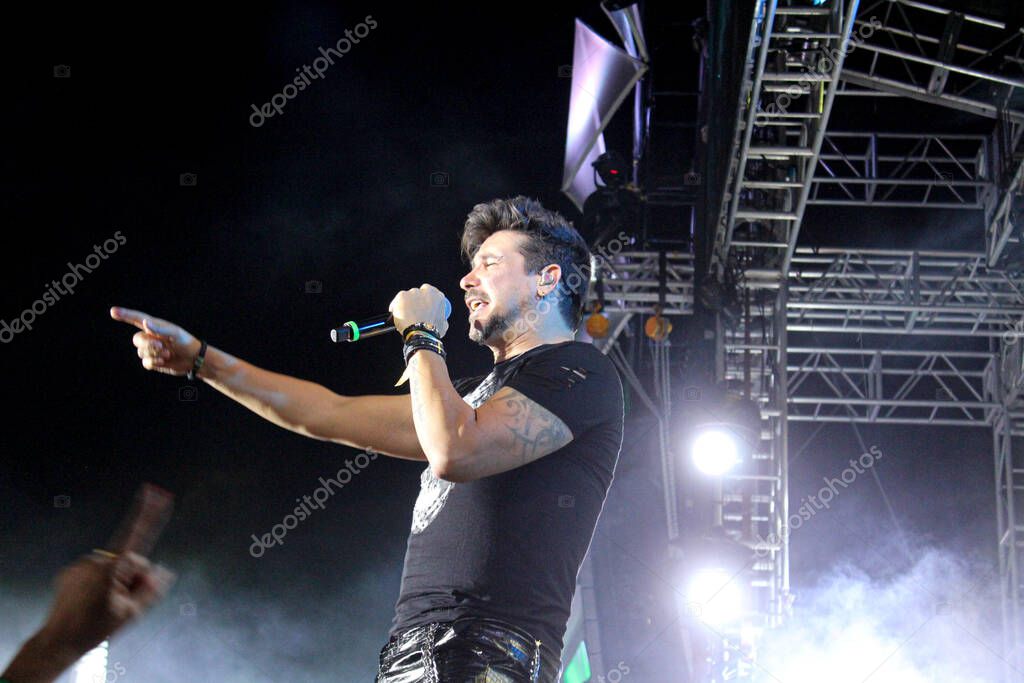 El cantante brasileño Daniel, celebra 40 años de carrera musical a ...