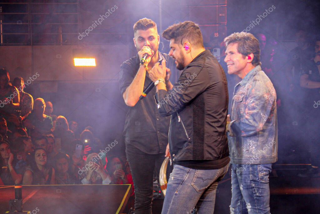 El cantante brasileño Daniel, celebra 40 años de carrera musical a ...