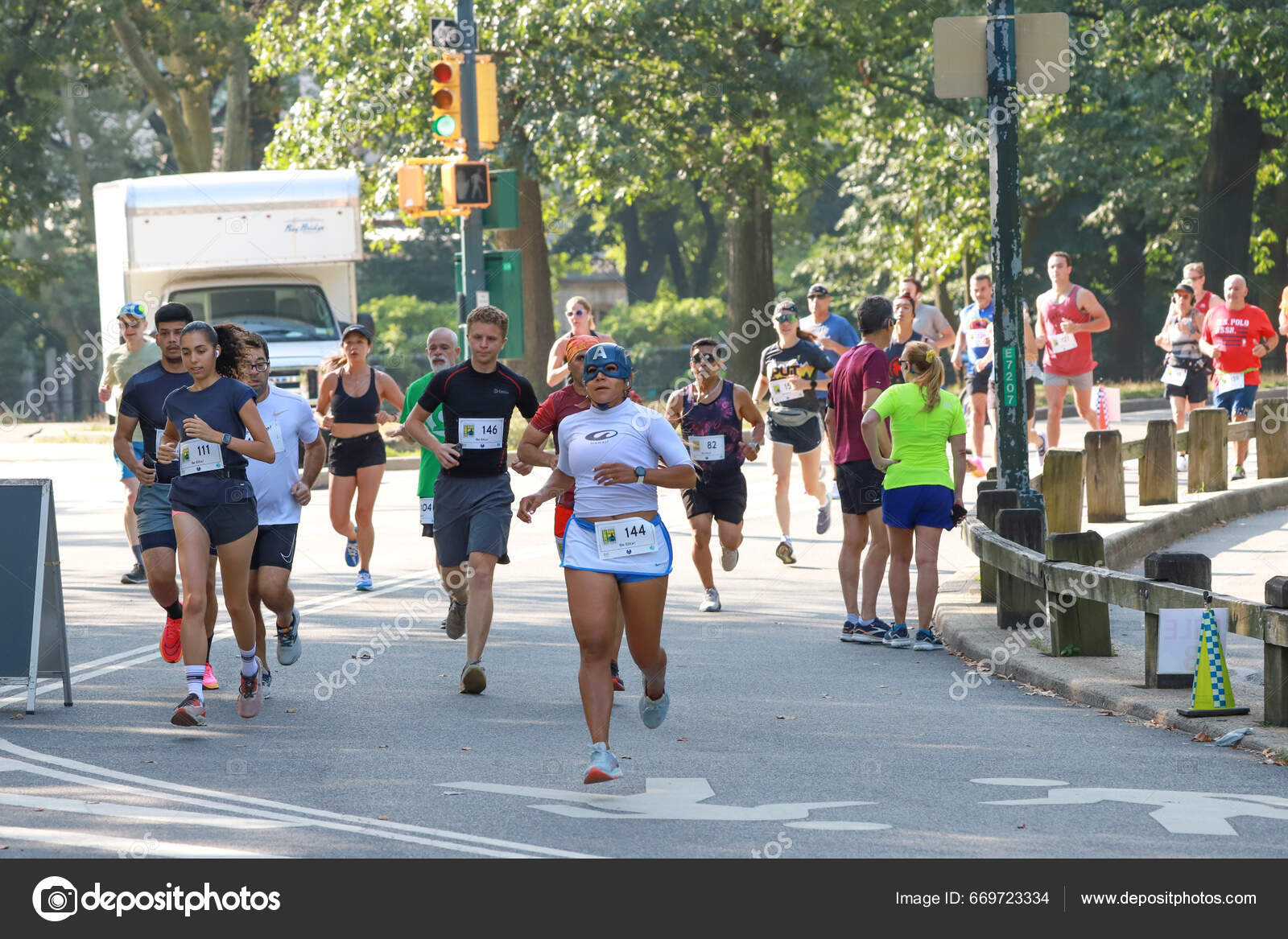 Comic Run 10K Central Park August 2023 New York Usa – Stock Editorial ...