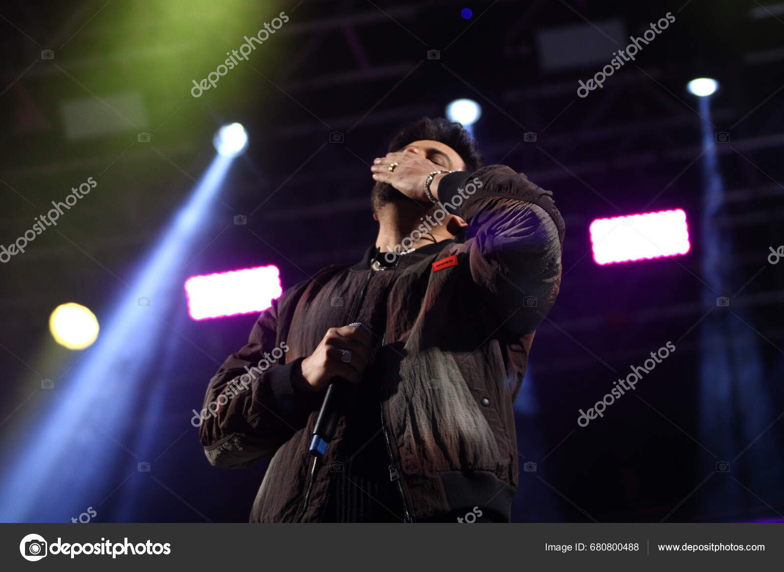 Curitiba Brazil 2023 Crowd Movement Show Singer Musician Composer ...