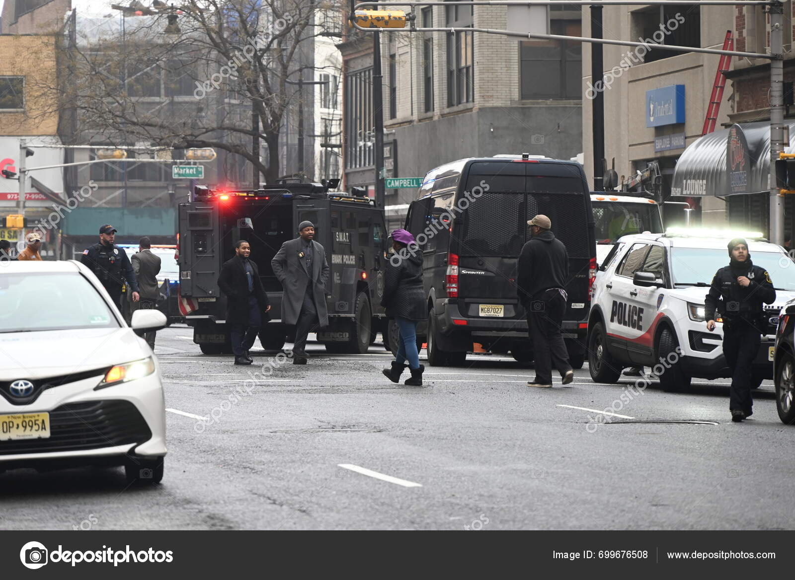 Robbery Suspect Causes Swat Respond Newark New Jersey January 2024 ...