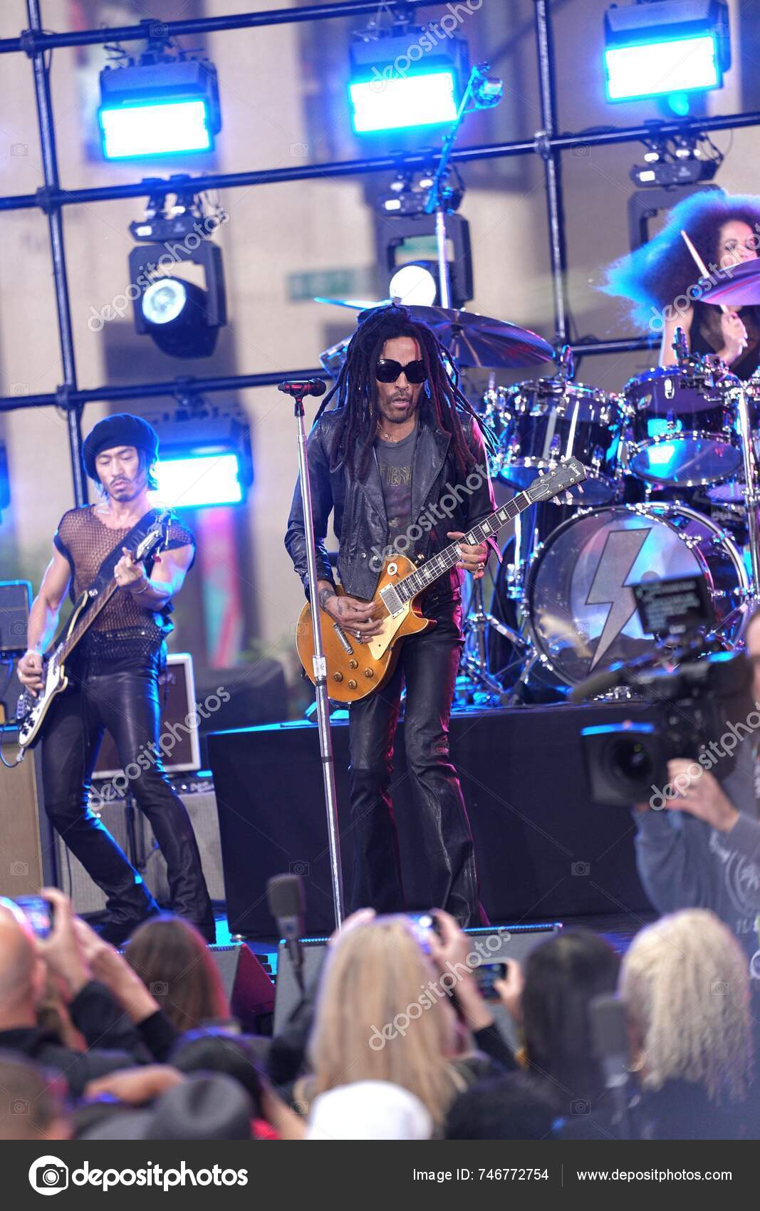 Lenny Kravitz Rocks Stage Electrifying Performance Today Show September ...
