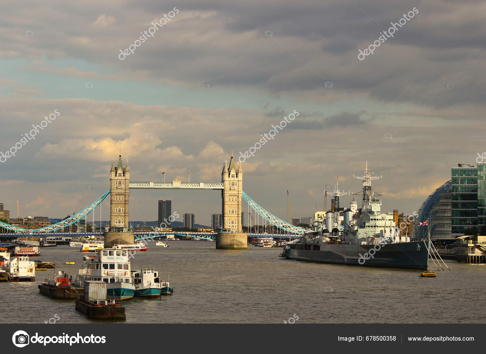 Hms Belfast Town Class Light Cruiser Built Royal Navy 1936 – Stock ...