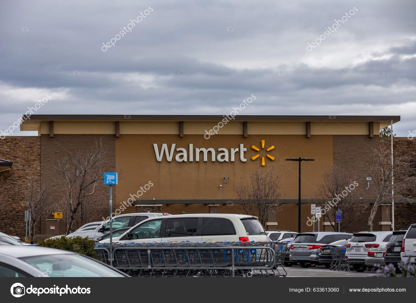 Brentwood Usa January 2023 Walmart Suburban Shopping Center California ...