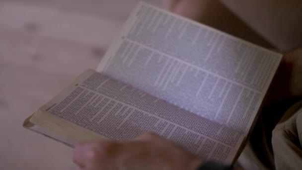 113 Bible flipping pages Videos, Royalty-free Stock Bible flipping ...