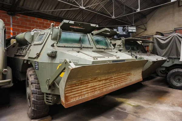 Troyes, Francia - Sept. 2020 - Un VAB con una hoja topadora utilizado ...