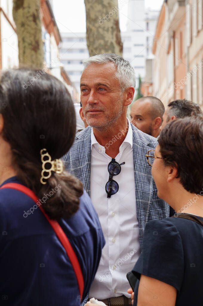 Toulouse, Francia - 31 de agosto de 2023 - Reubicación de la estructura ...