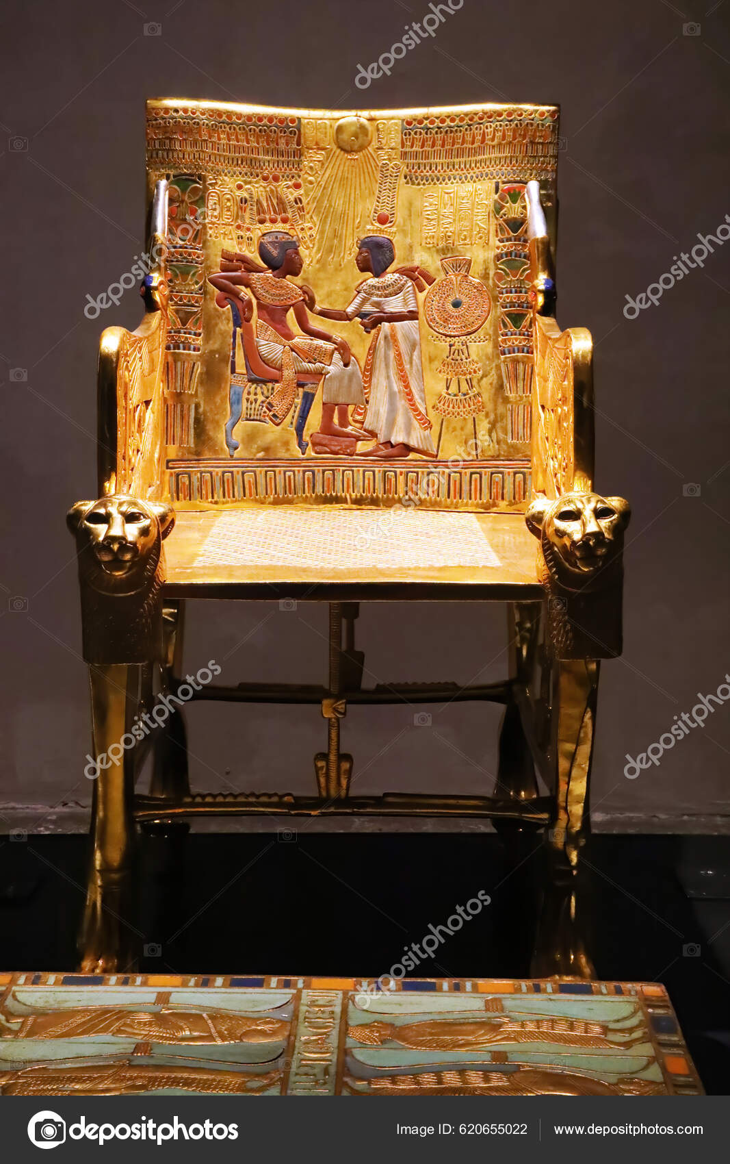 King Tut Throne Golden Throne Tutankhamun's Tomb — Stock Editorial