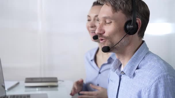 Vidéos pour Operator usage, Operator usage clips vidéo HD / 4K, footage ...