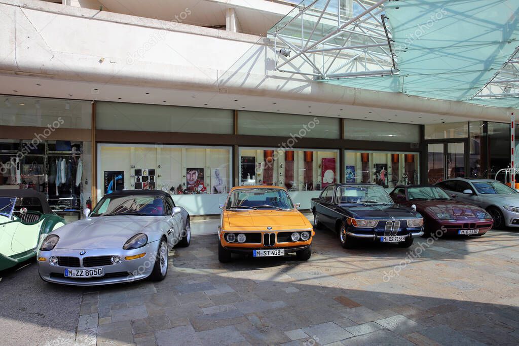 Montecarlo, Mónaco - 17 de mayo de 2016: Cinco modelos legendarios e ...