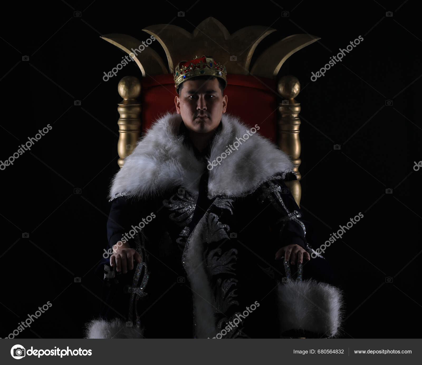 Portrait Medieval King Throne — Stock Photo © serikbaib #680564832