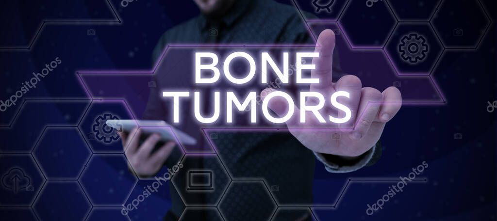 Escribir mostrando texto Tumores seos, Internet Concept puede ser tumores benignos o malignos ...