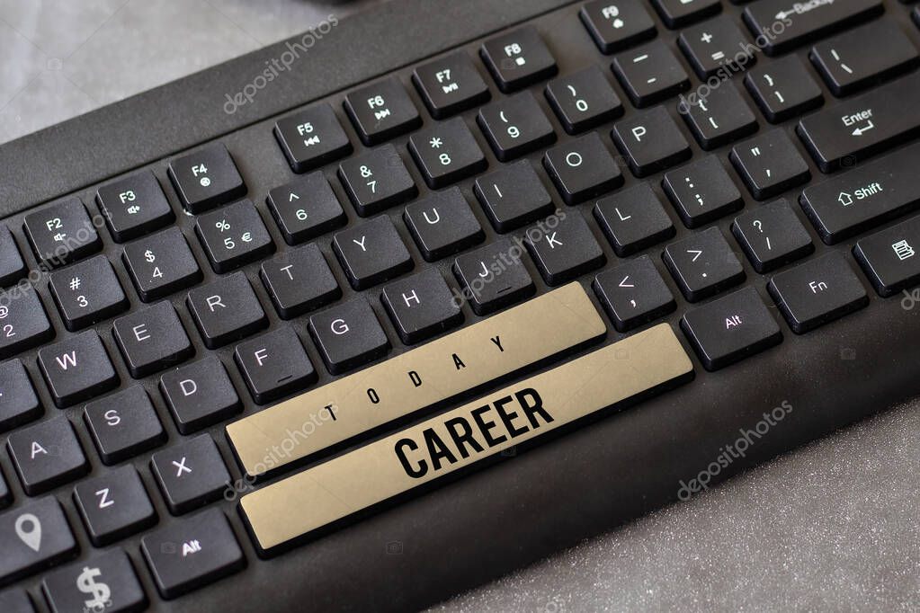 Leyenda conceptual Carrera, Idea de negocio emprendida para la vida de las personas del per odo ...