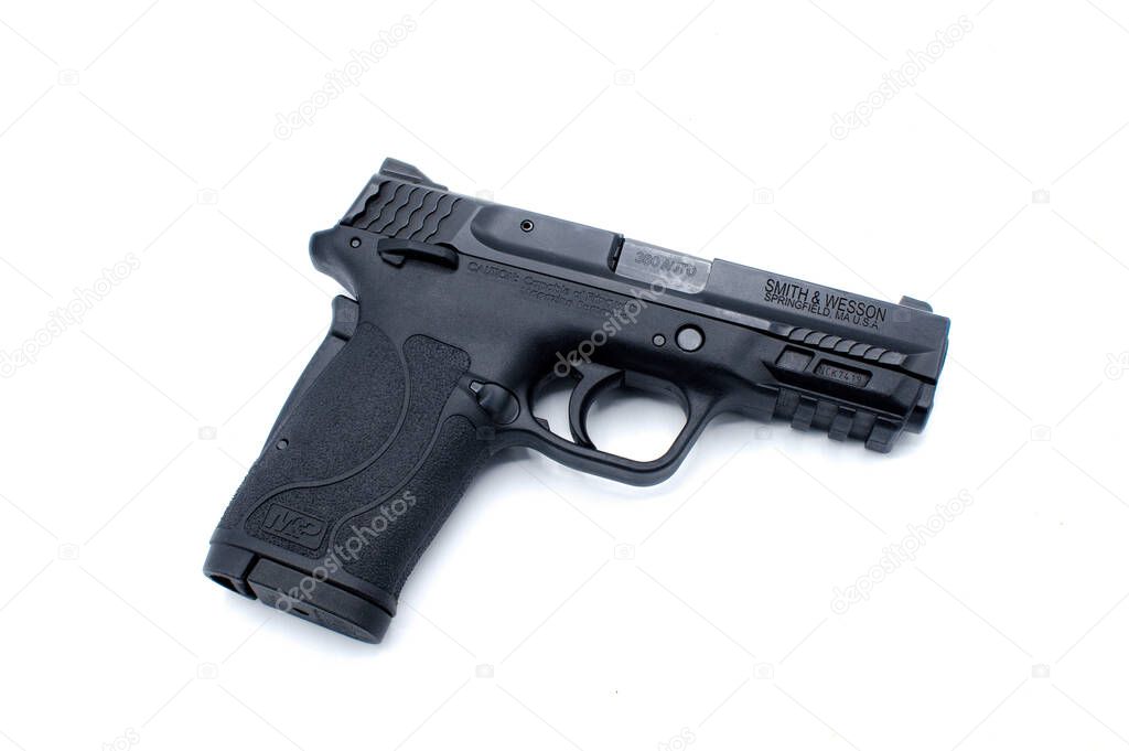 Ocala, FL 29 de noviembre de 2023. SMITH AND WESSON MP 380 SHIELD EZ ...