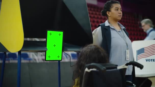 4,758 Une couverture Stock Videos, 4K & HD Footage | Depositphotos