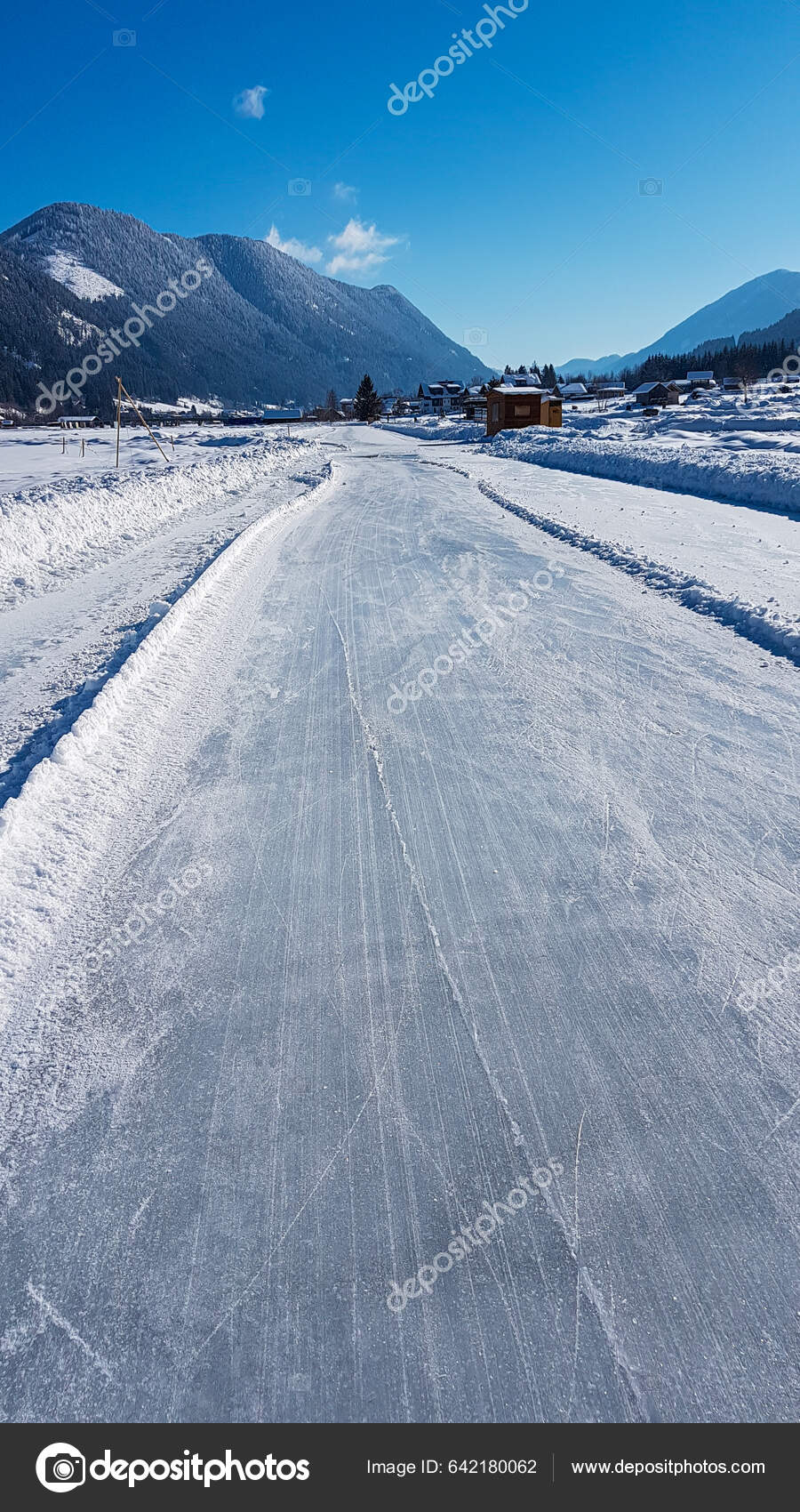 Ice Rink Frozen Weissensee Lake Austria Lake Surrounded Mountains Ice ...