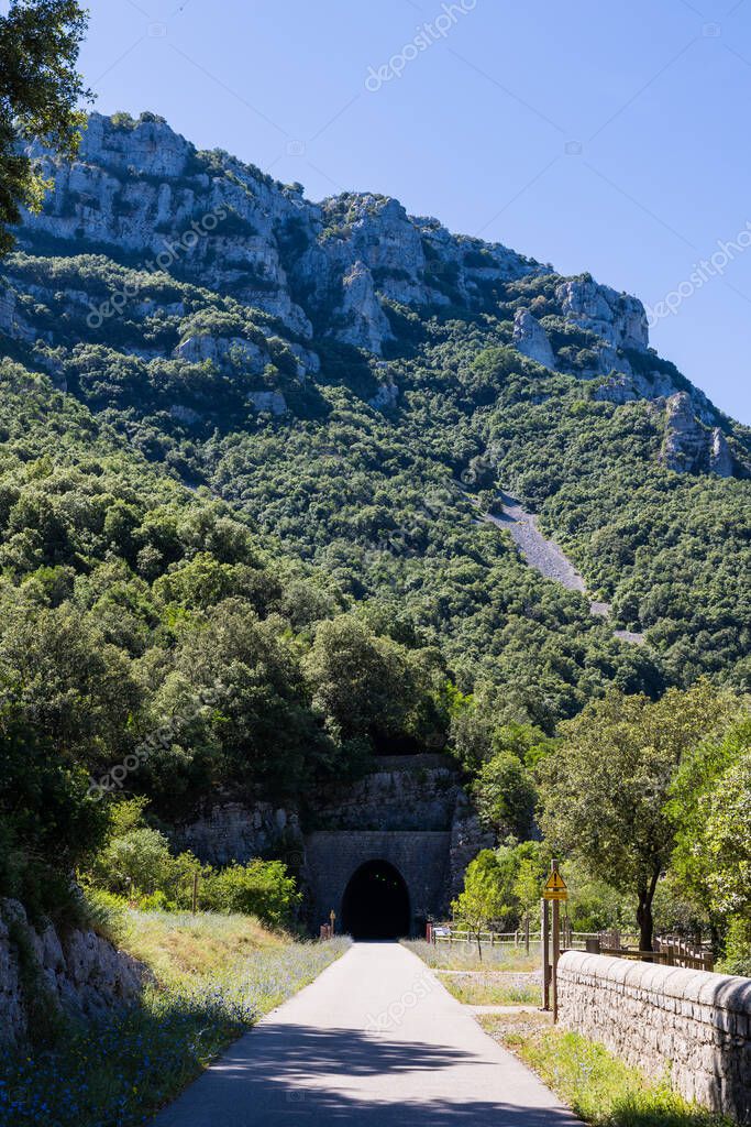 Acantilado de la reserva natural Combe Chaude, situado en el suroeste ...