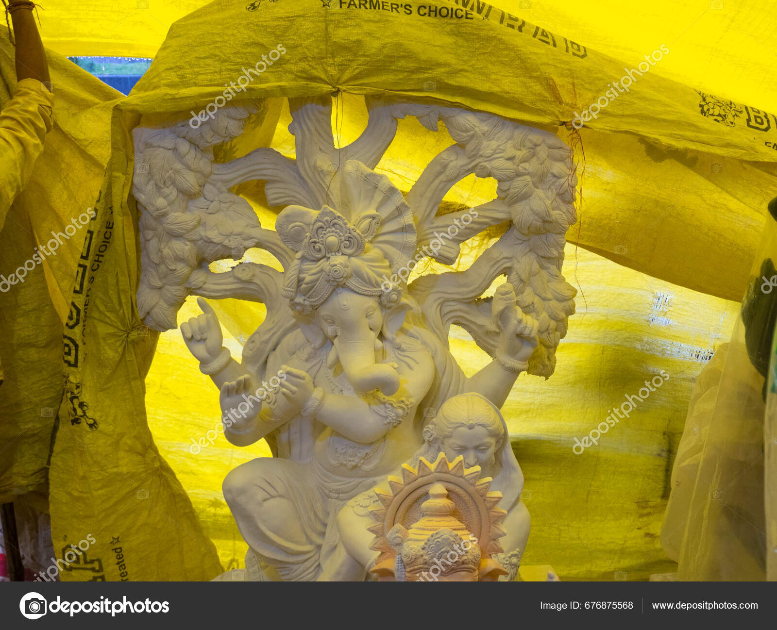 Traditional Hindu Statue India — Stock Editorial Photo © rakshashelare ...