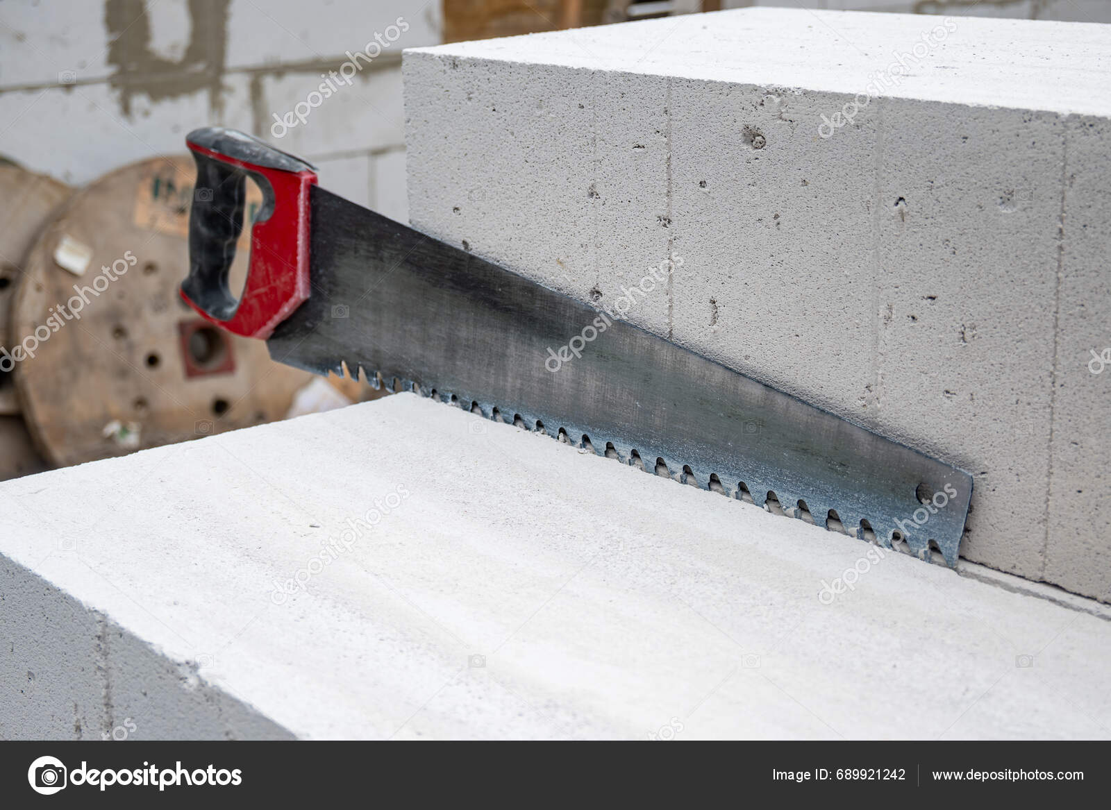 Hand Saw Working Aerated Concrete Blocks Bricks Construction Aerated ...