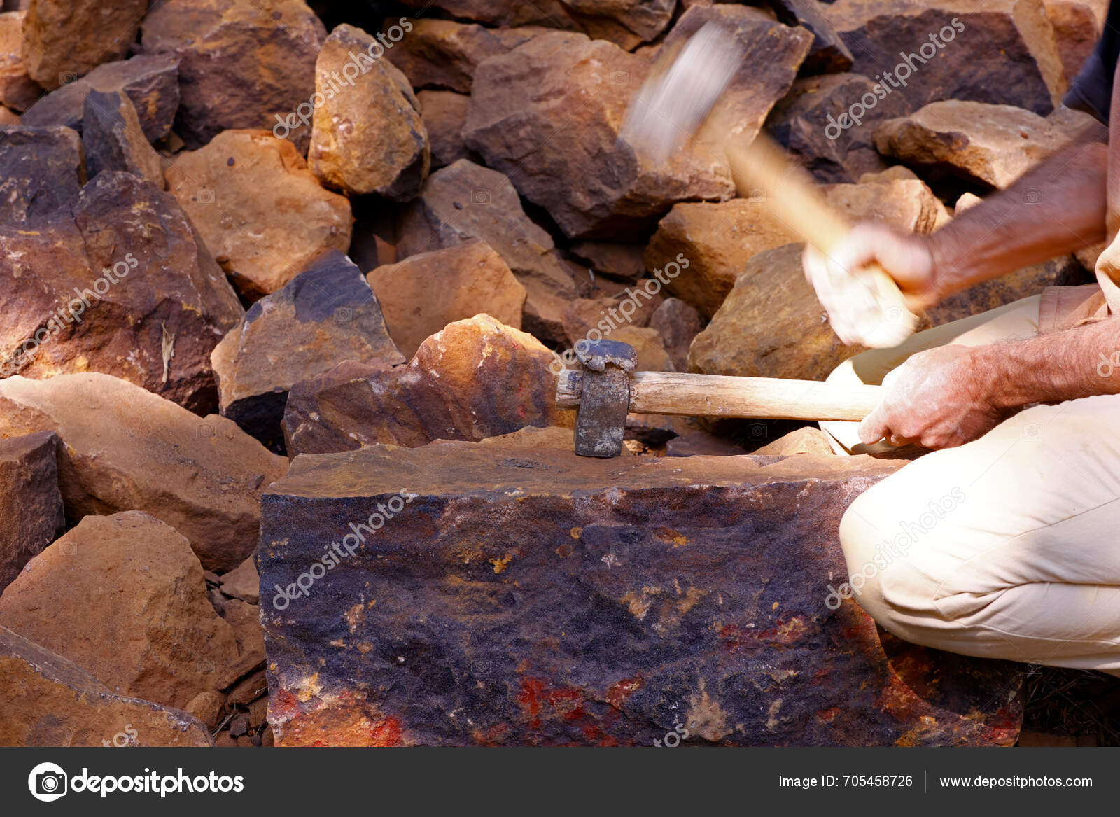 Guedelon Castle Medieval Site Construction Castle Using Techniques ...